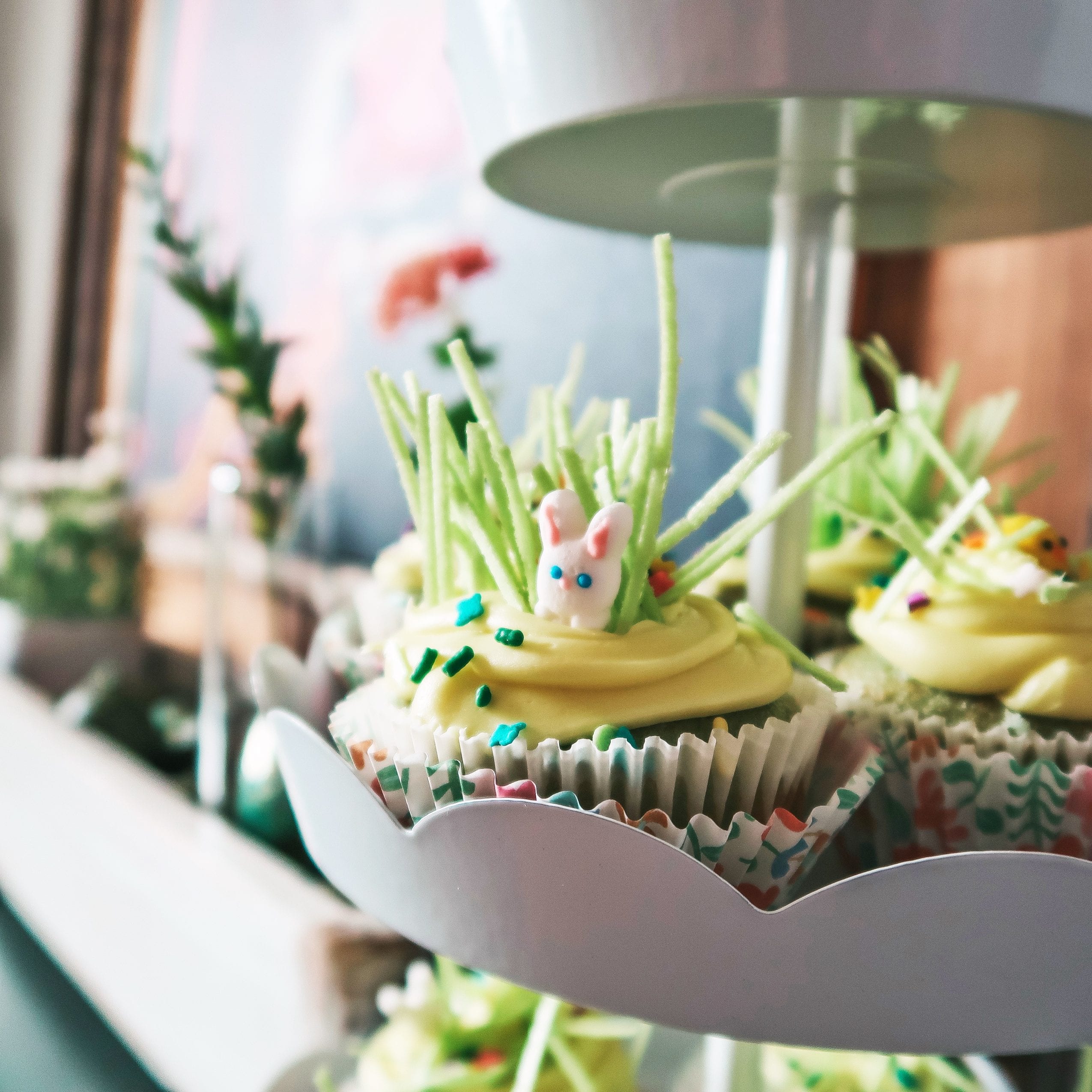 Spring Pinata Cupcakes - The Southerly Magnolia