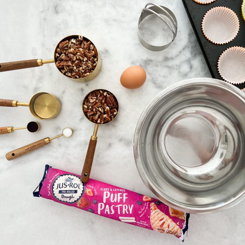 Simple Holiday Gathering Must-Haves - The Southerly Magnolia