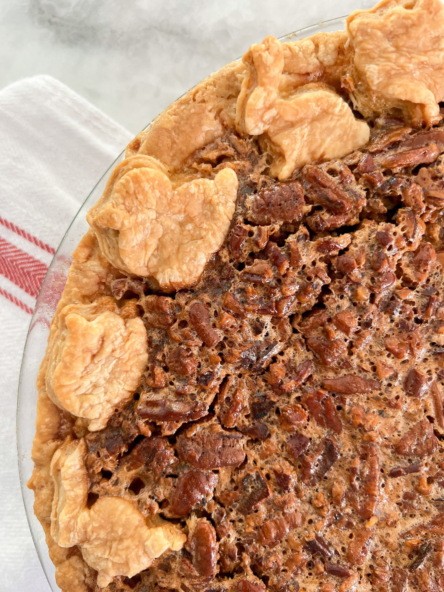 Simple Homemade Pecan Pie - The Southerly Magnolia